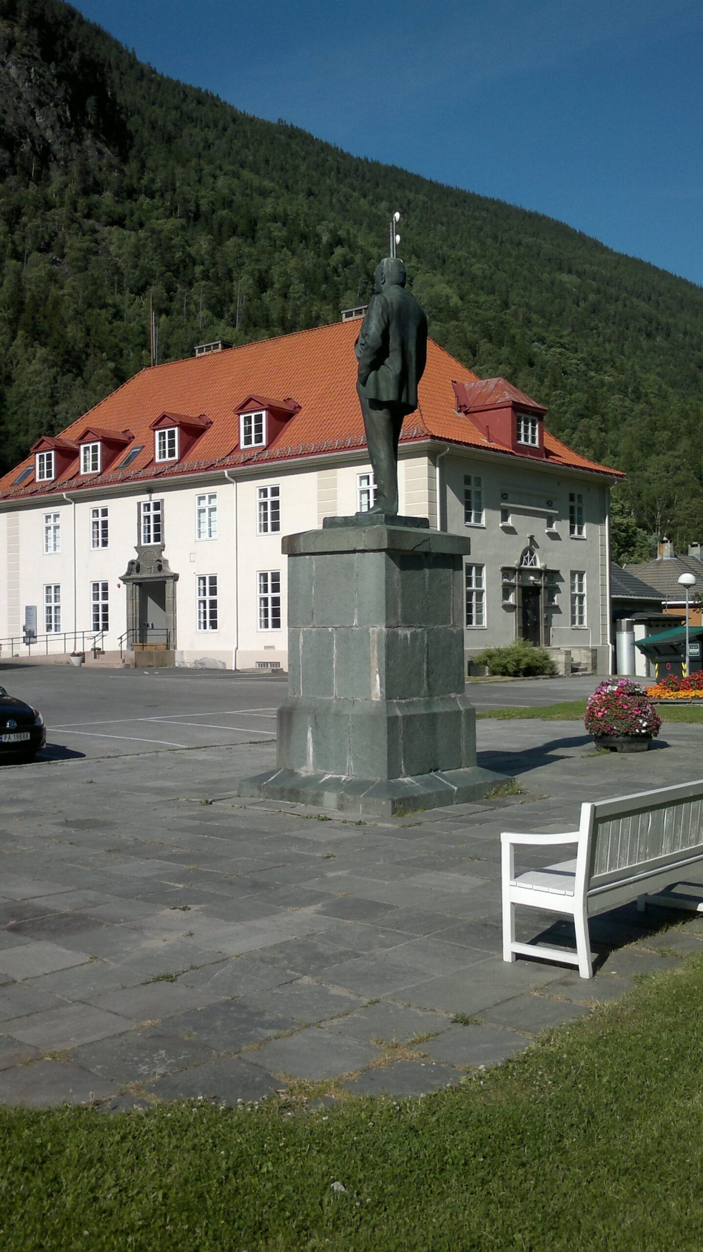 - Åpner for at Sam Eyde kan bli stående – Radio Rjukan